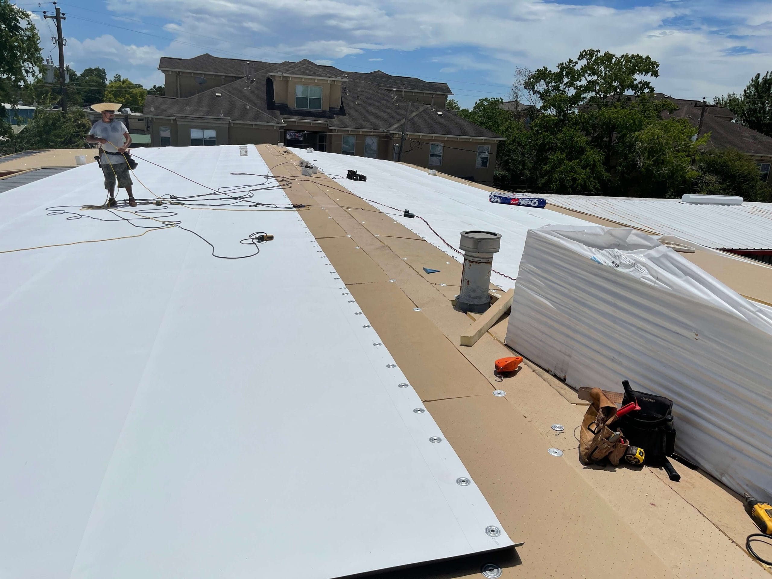 TPO Metal Retrofit Roof Installation Houston – HHH Roofing & Construction